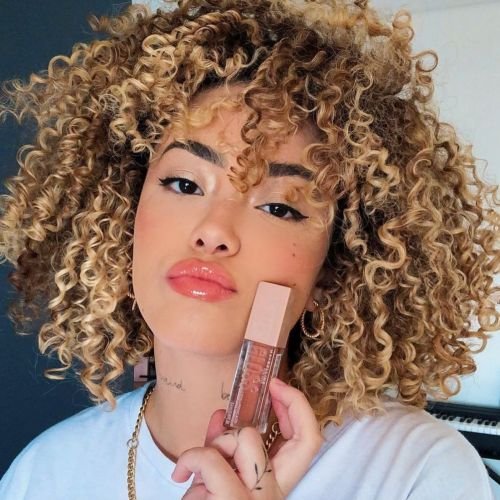 Técnica Pouty Lips Dar Volume Aos Lábios Maybelline New York